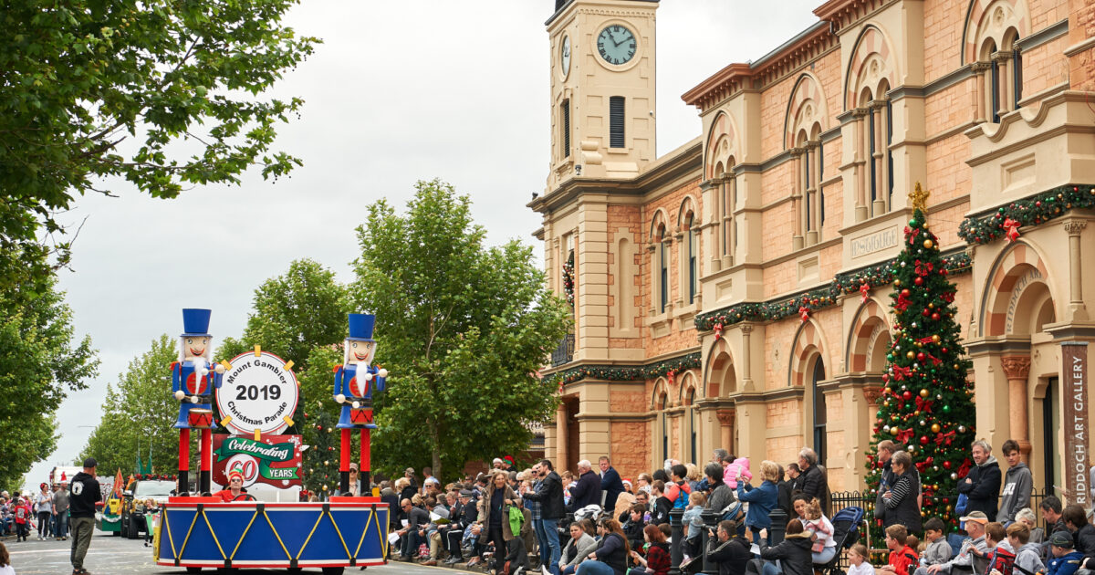 Entries now open for the 2022 Christmas Parade | City of Mount Gambier
